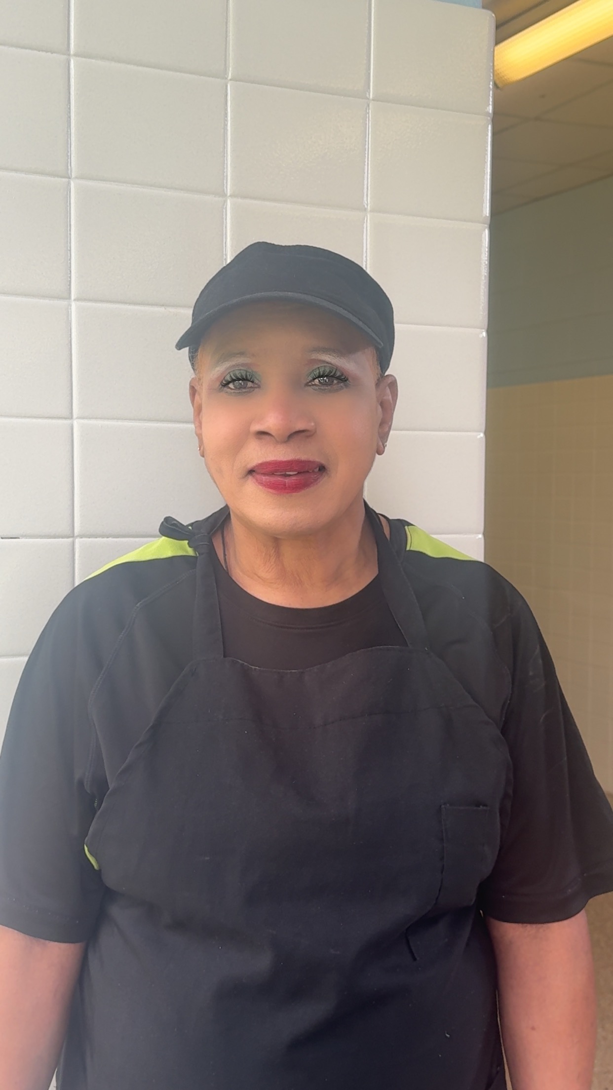 An Illinois cafeteria worker nourishes kids’ bodies and hearts ...